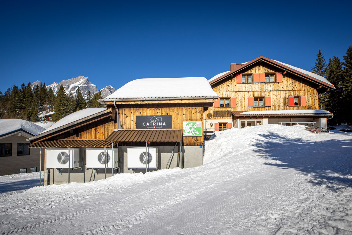 Kaskade Bergrestaurant Alp Catrina STIEBEL ELTRON Pressemitteilung